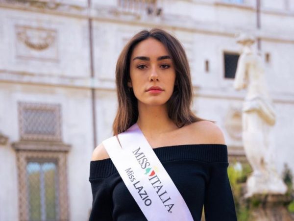 Miss Italia 2022, Lavinia Abate: chi è la più bella del Paese ...